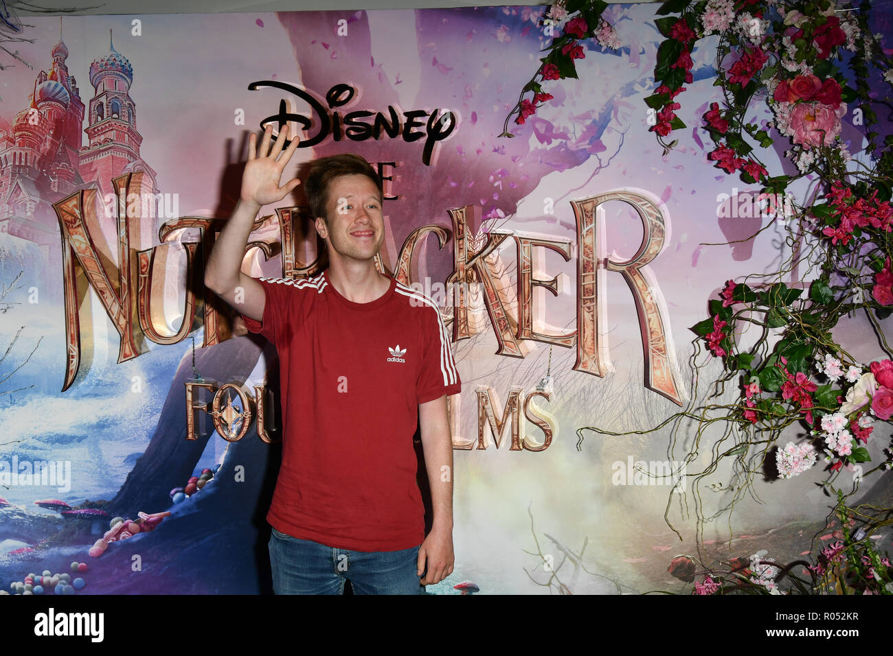 Dan Simpson attend The Nutcracker and the Four Realms - UK premiere at ...