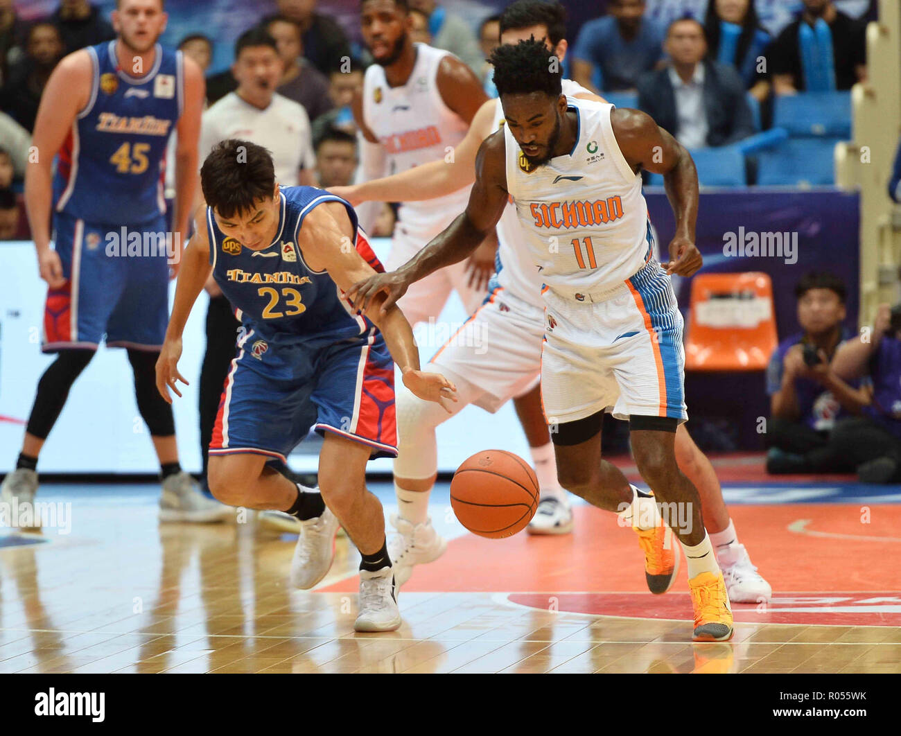 102 99 hi-res stock photography and images - Alamy