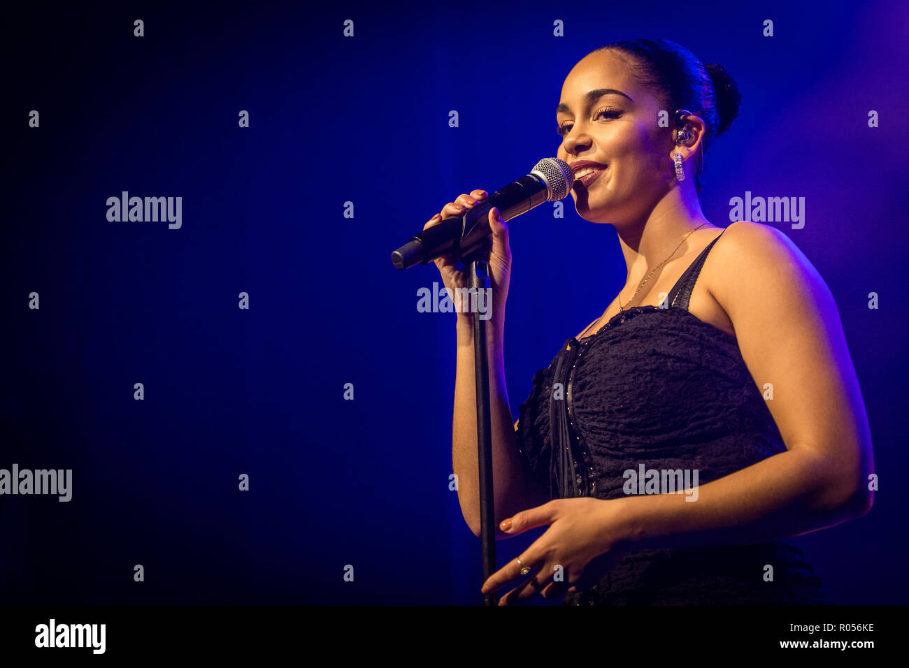 Jorja smith hi-res stock photography and images - Alamy
