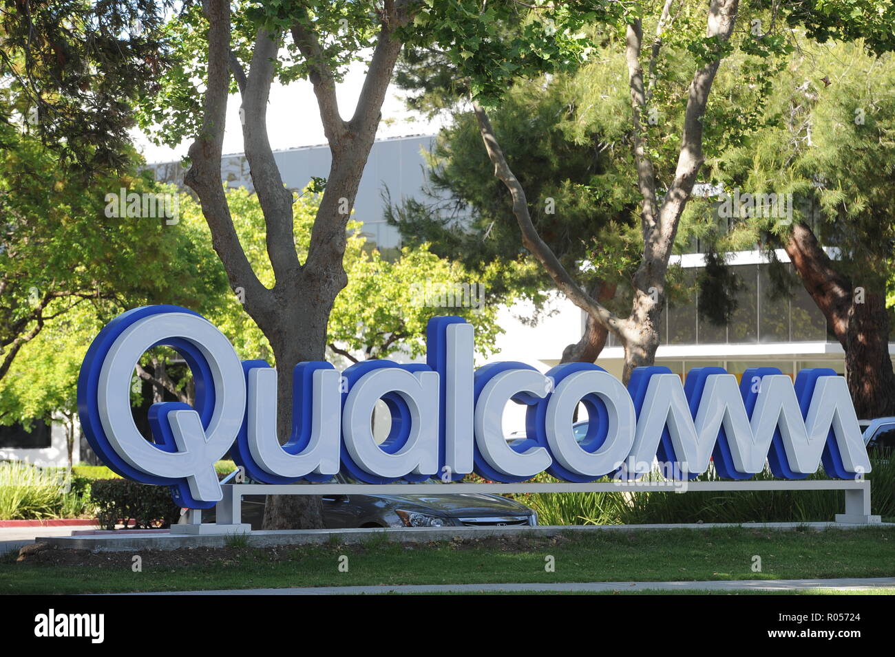 Baseband processors for smartphones hi-res stock photography and images ...