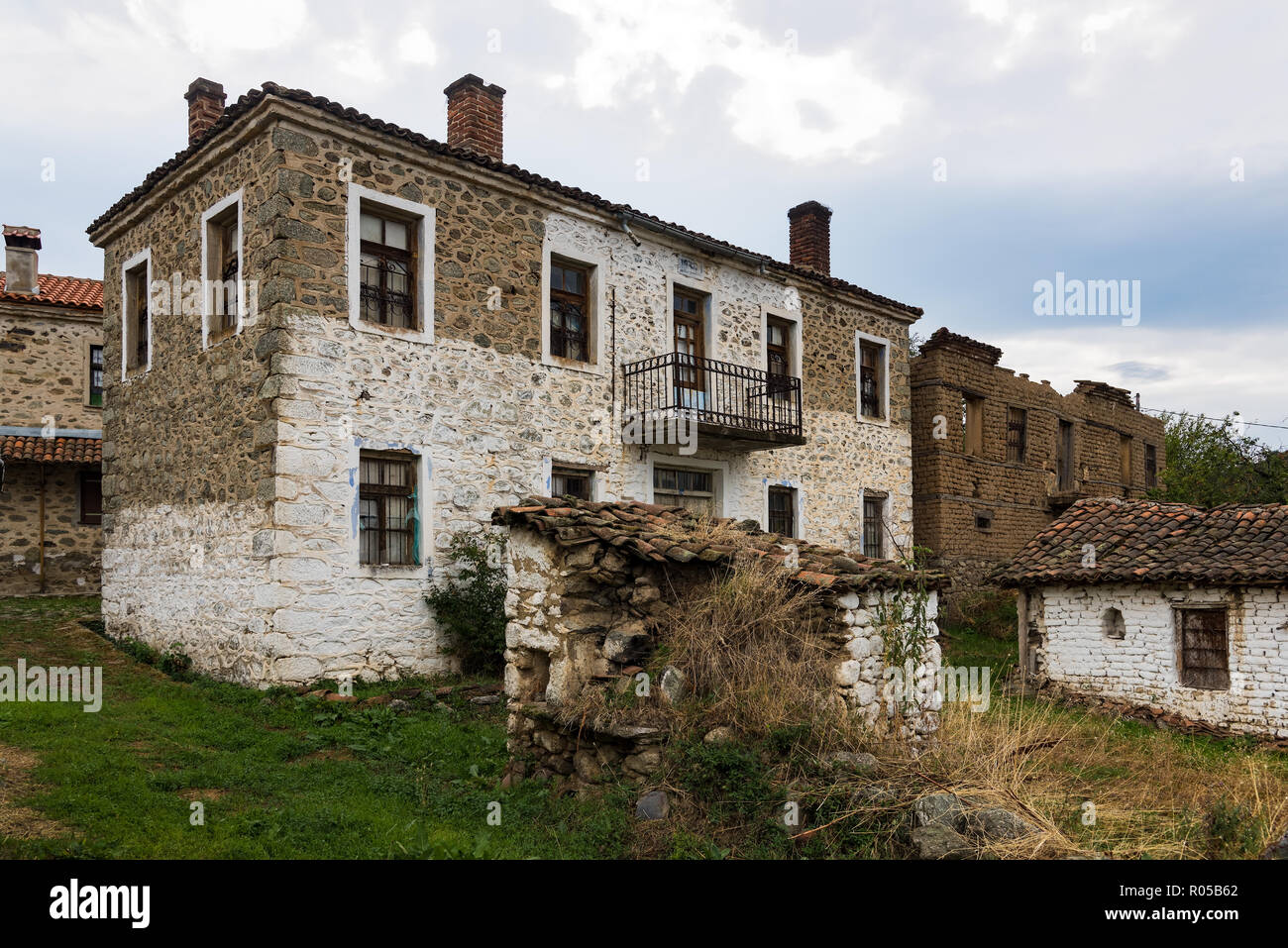 Old greek barn hi-res stock photography and images - Alamy