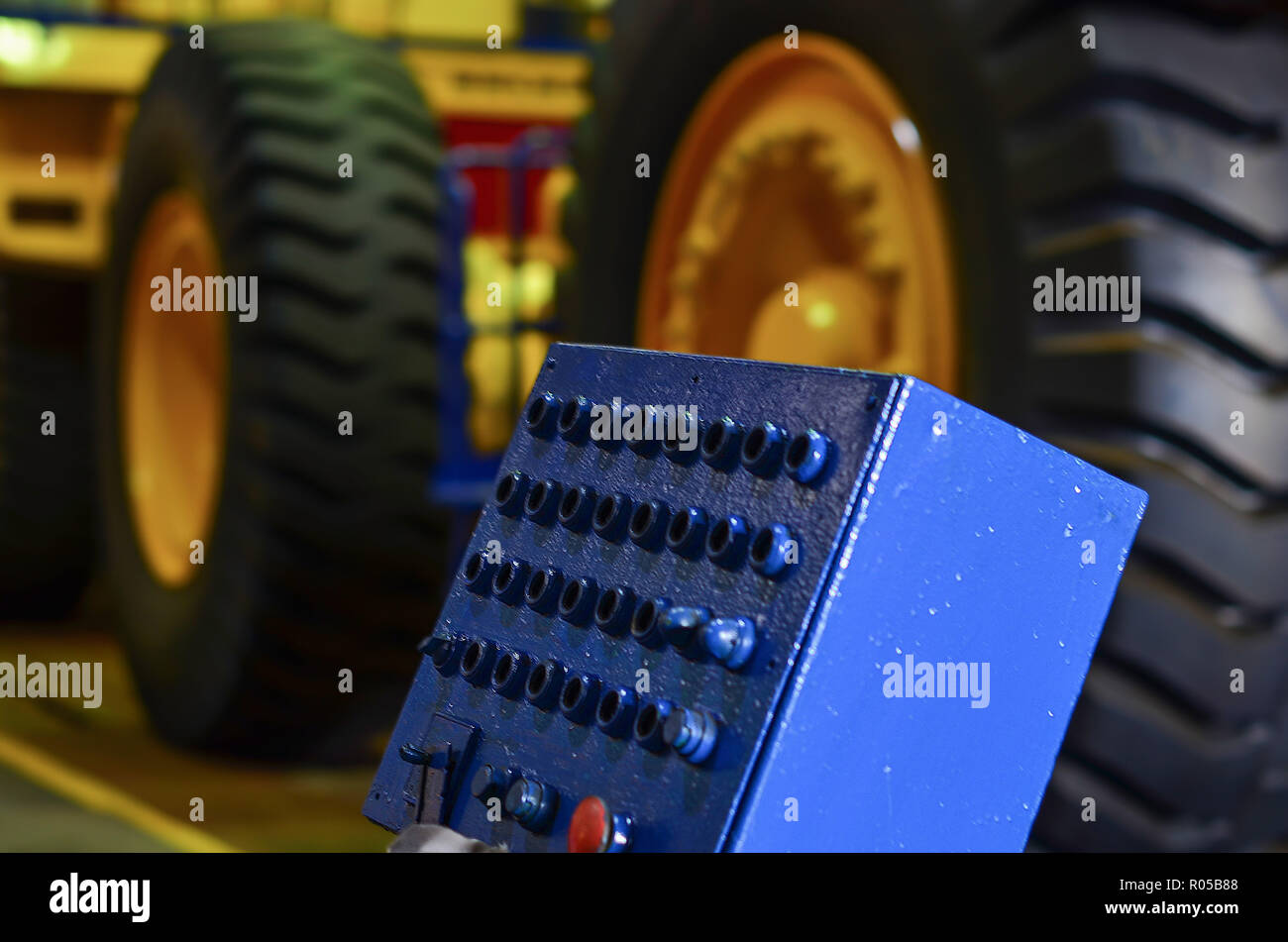 China vehicle assembly line hi-res stock photography and images - Alamy