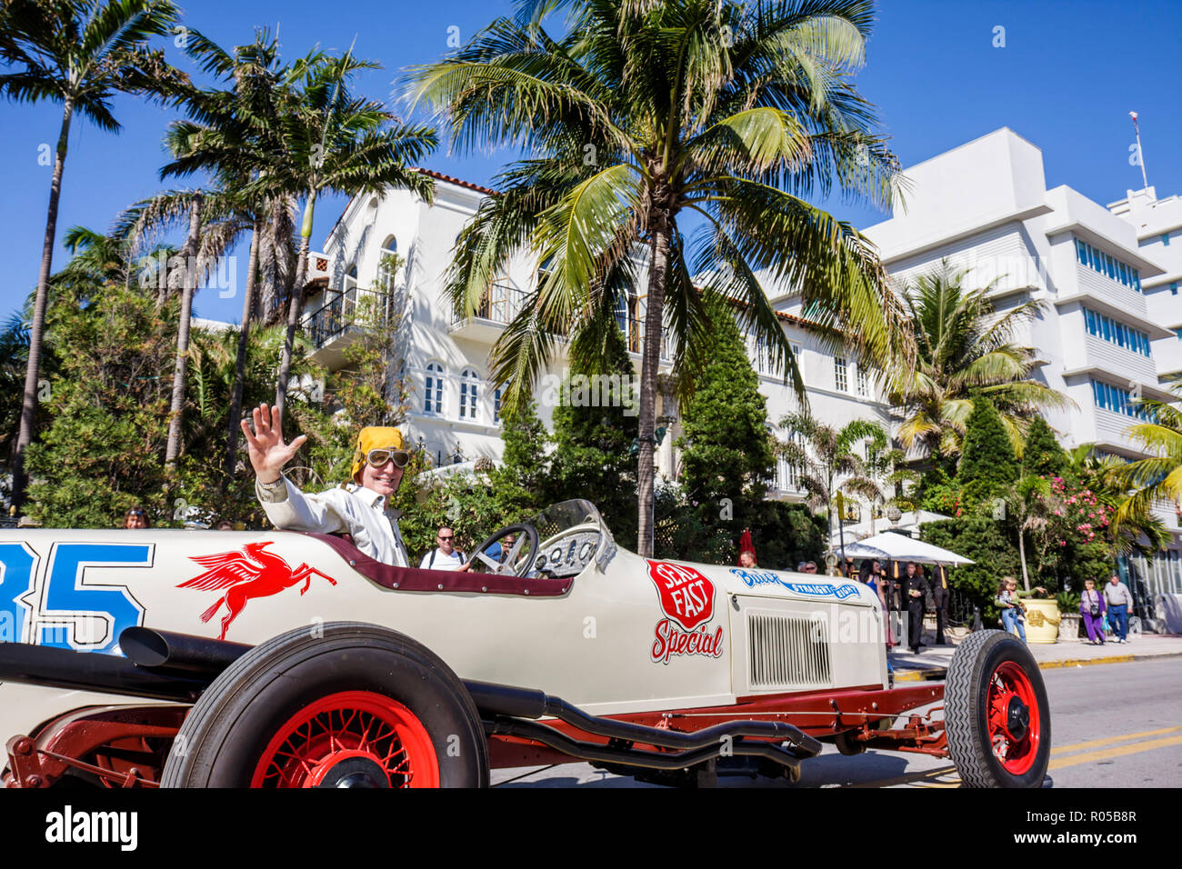Vintage indy car hi-res stock photography and images - Alamy