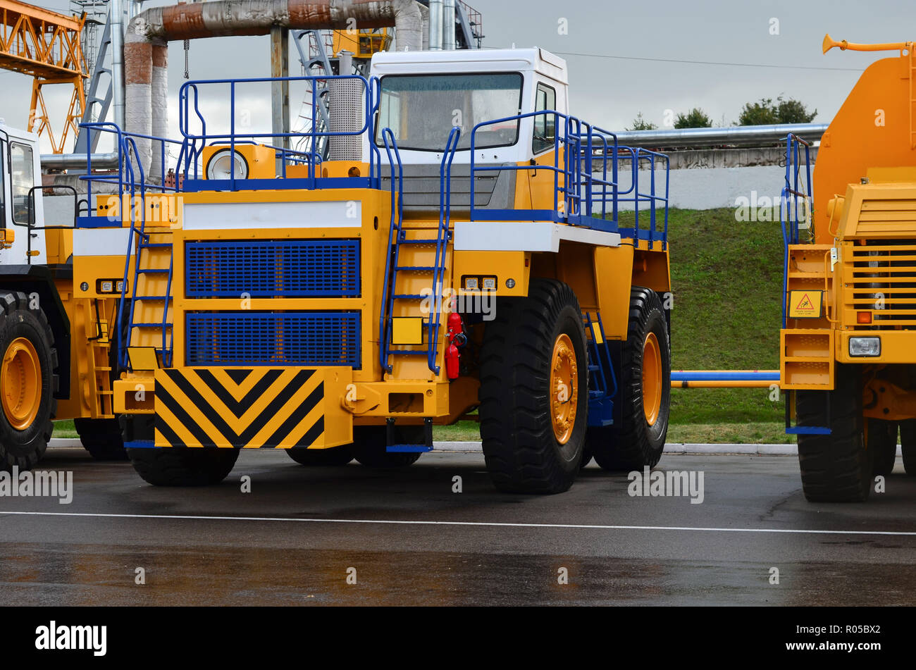 Bogie trucks hi-res stock photography and images - Alamy
