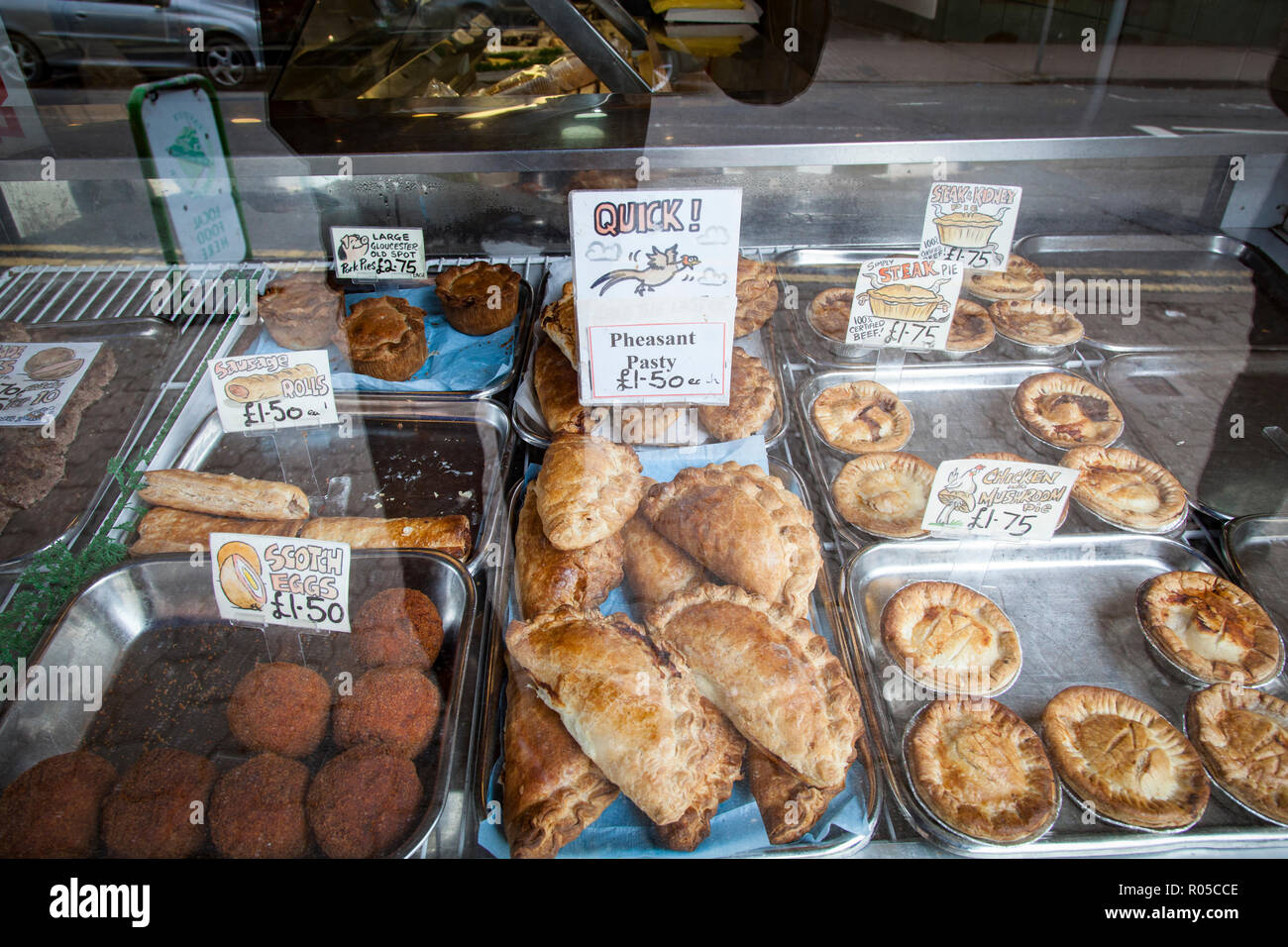Pies selling hi-res stock photography and images - Alamy