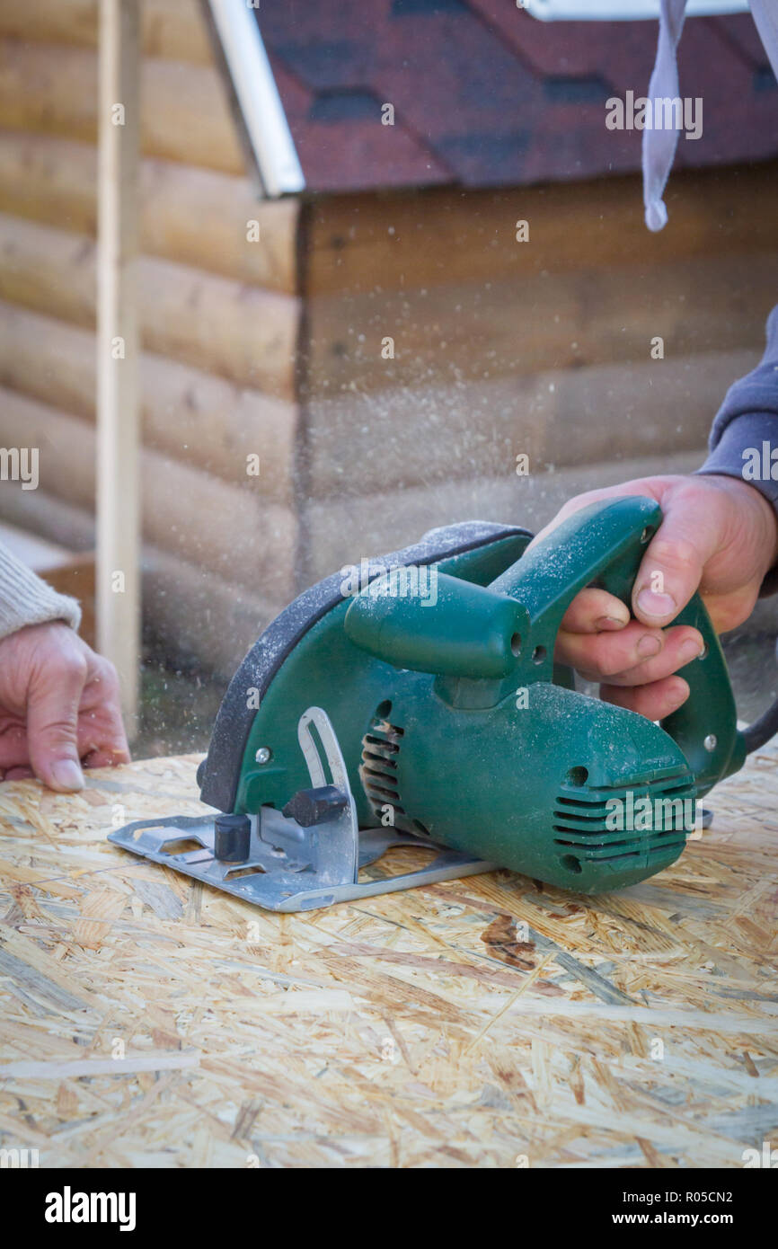 Saw cut off hi-res stock photography and images - Alamy