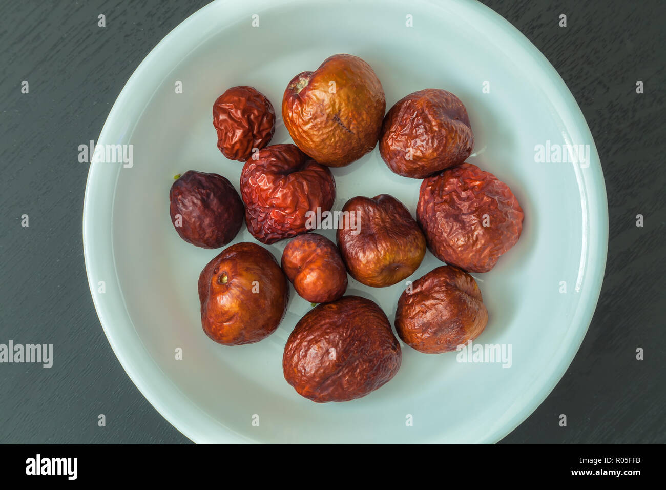 Bowl of dried jujube fruit (Ziziphus jujuba Stock Photo - Alamy