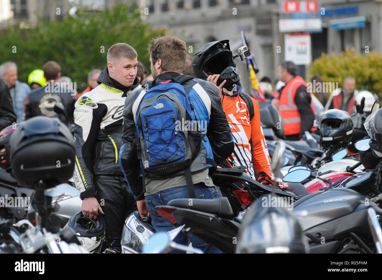 Bikers protest against obligatory technical control of motorcycles ...