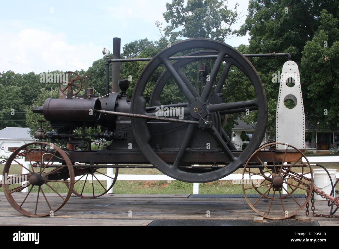 Old combustion engine hi-res stock photography and images - Alamy