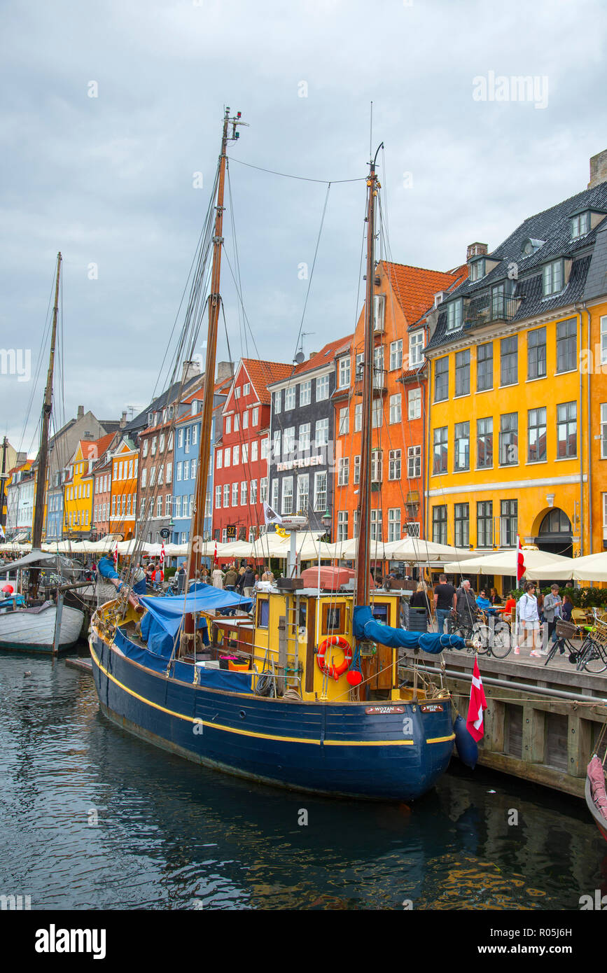 Denmark copenhagen nyhavn district on hi-res stock photography and ...