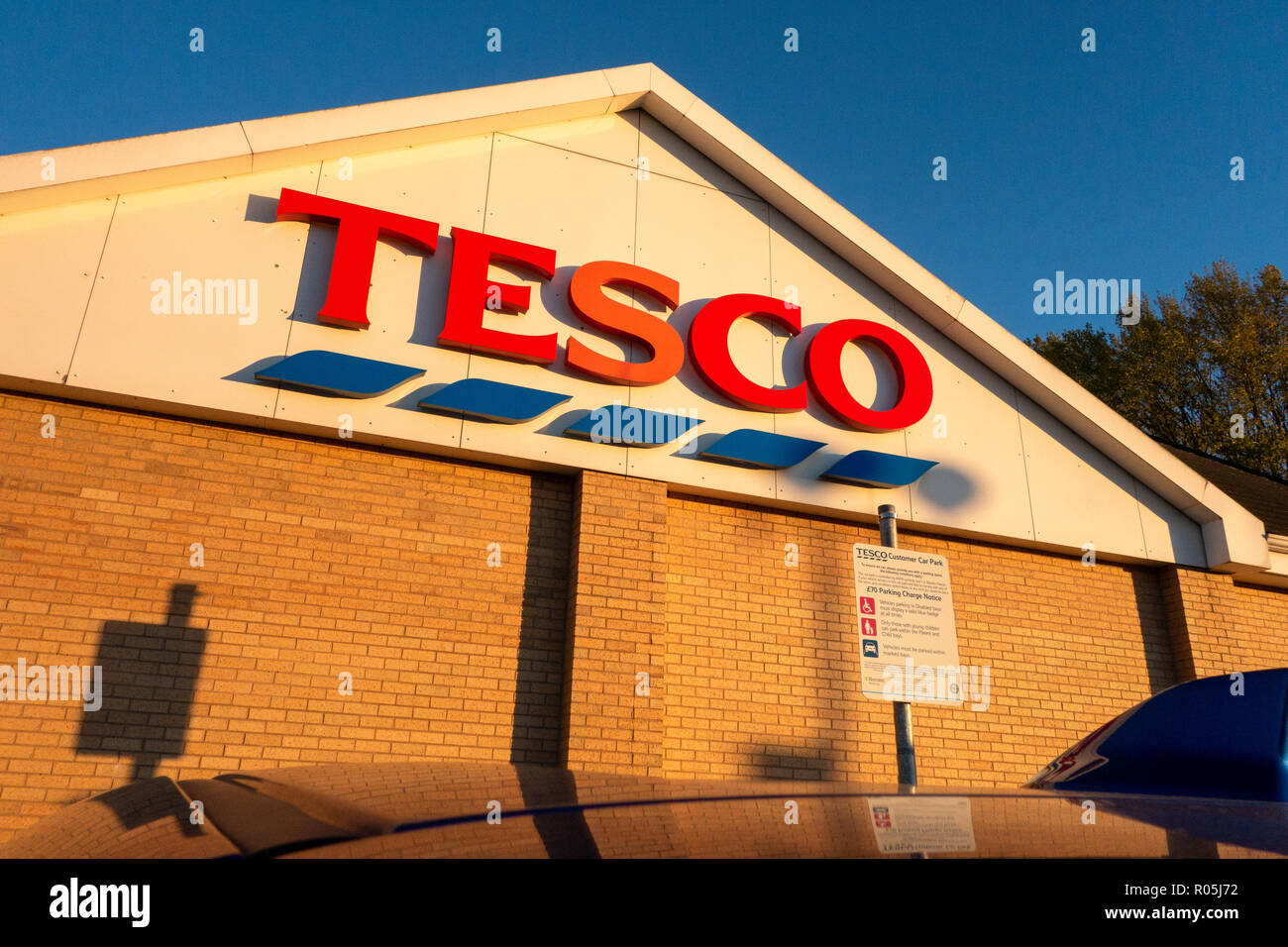 shop fronts of Friendly competition with Takeaway foods in the tiny ...