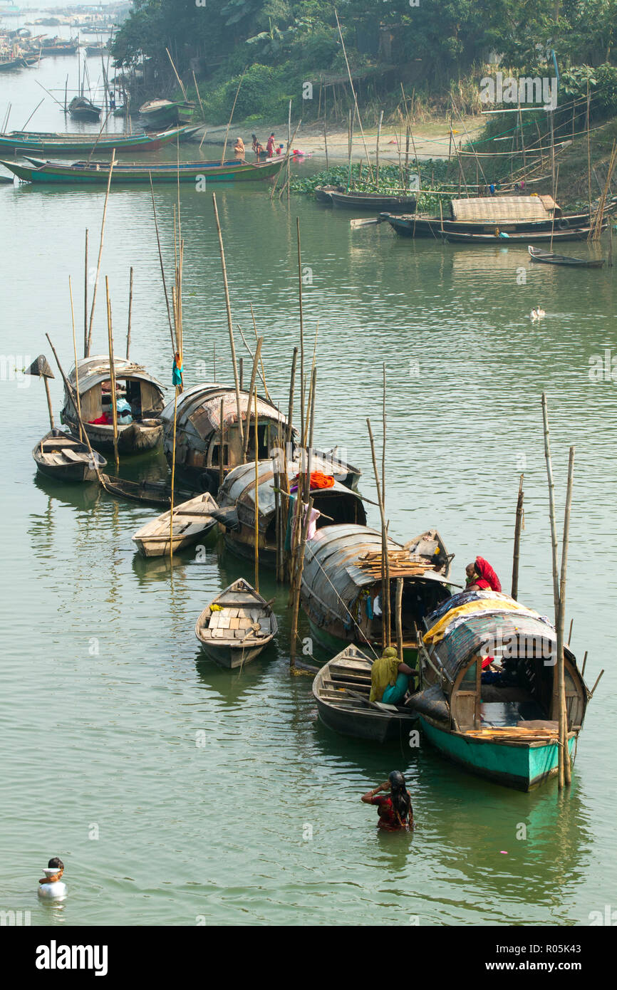 Bangladesh village life hi-res stock photography and images - Alamy
