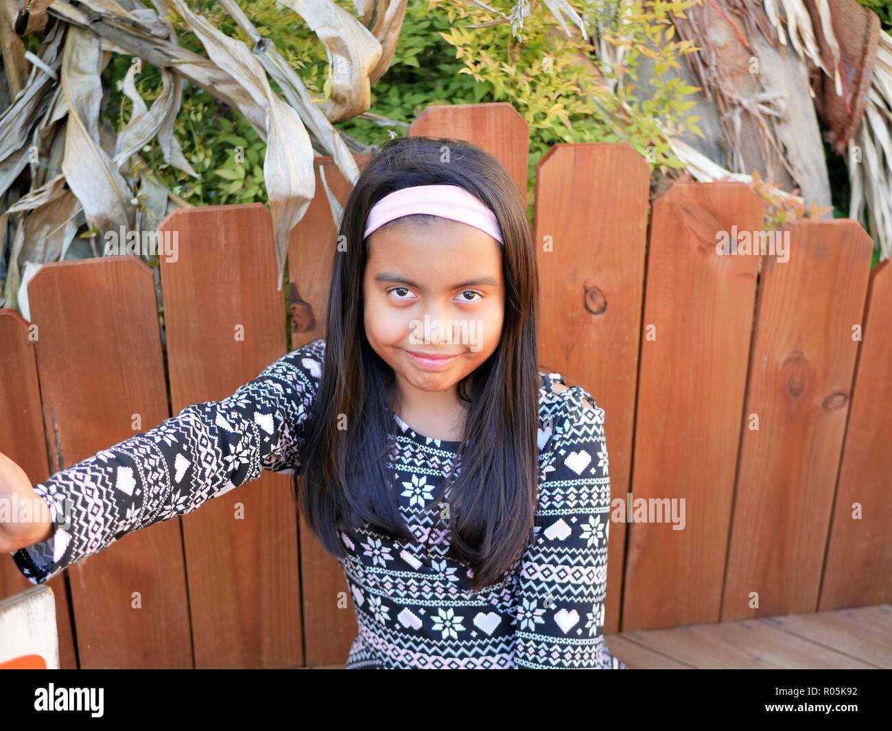 Pretty girl hi-res stock photography and images - Alamy