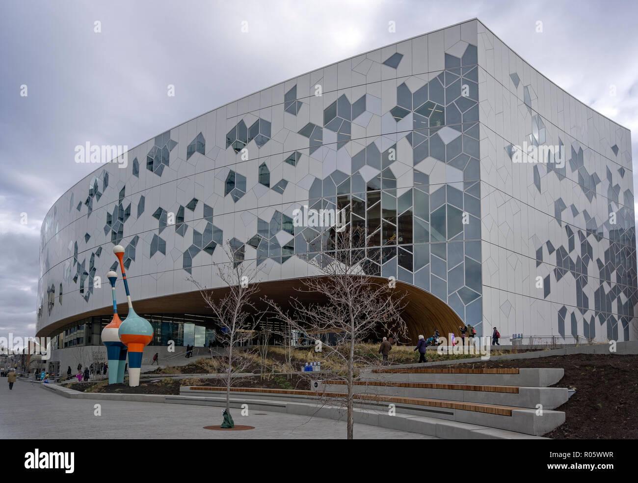 Library commercial building hi-res stock photography and images - Alamy