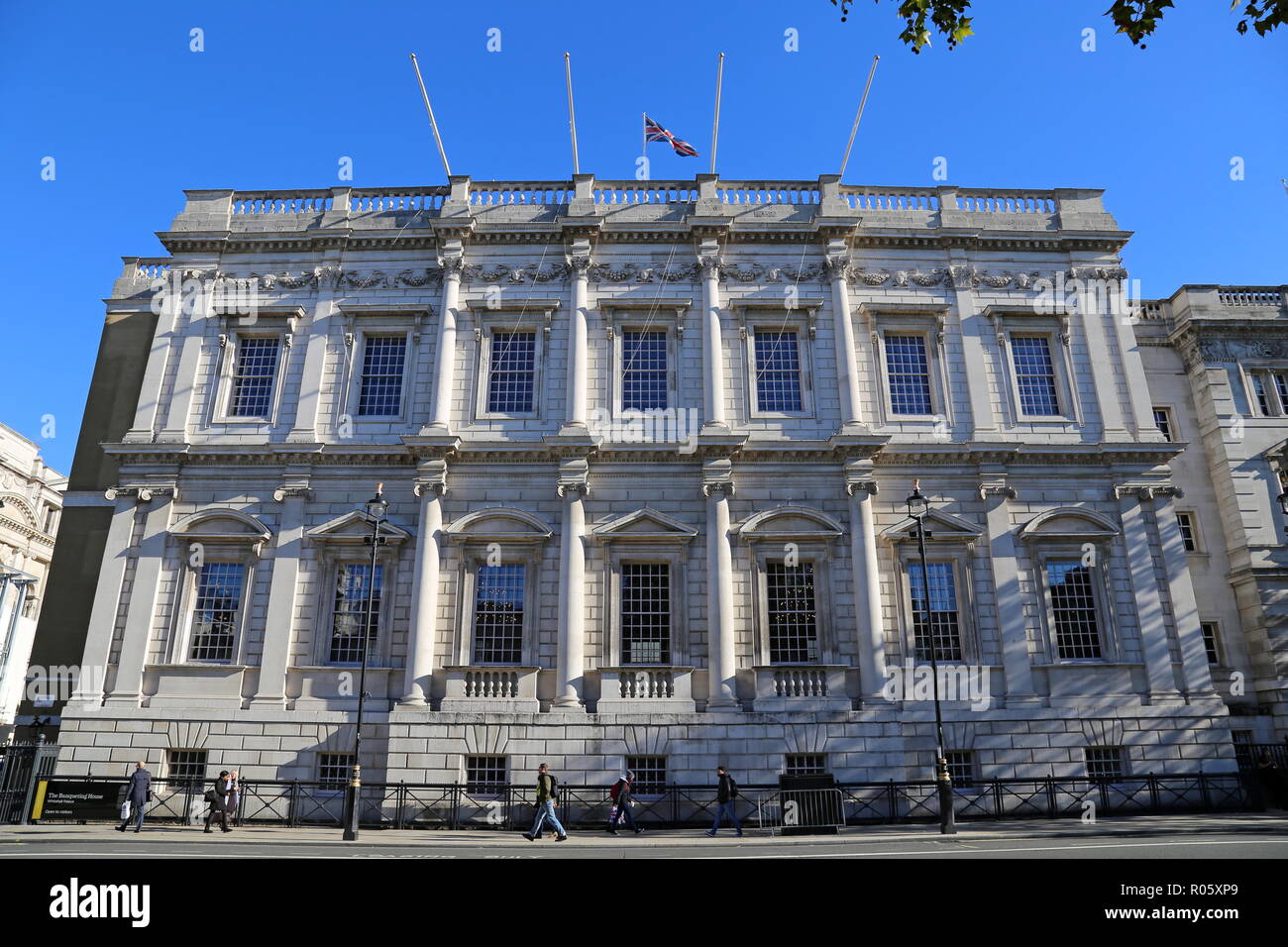Banqueting house whitehall hi-res stock photography and images - Alamy