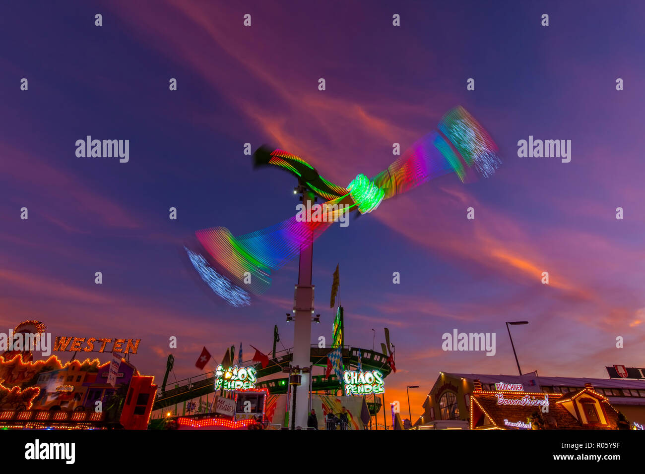 Pendulum ride hi-res stock photography and images - Alamy