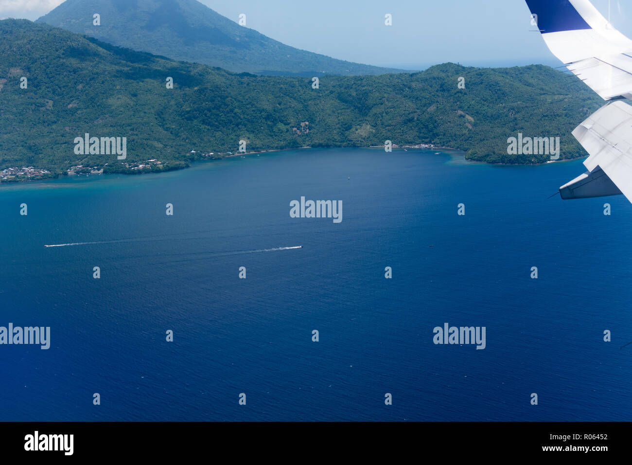 round scenery from the airplane porthole Stock Photo - Alamy