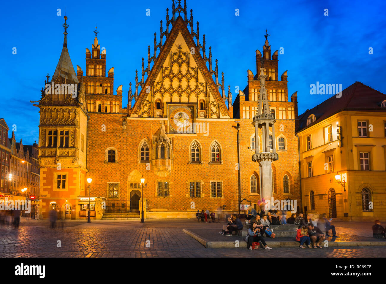 Medieval architectural styles hi-res stock photography and images - Alamy