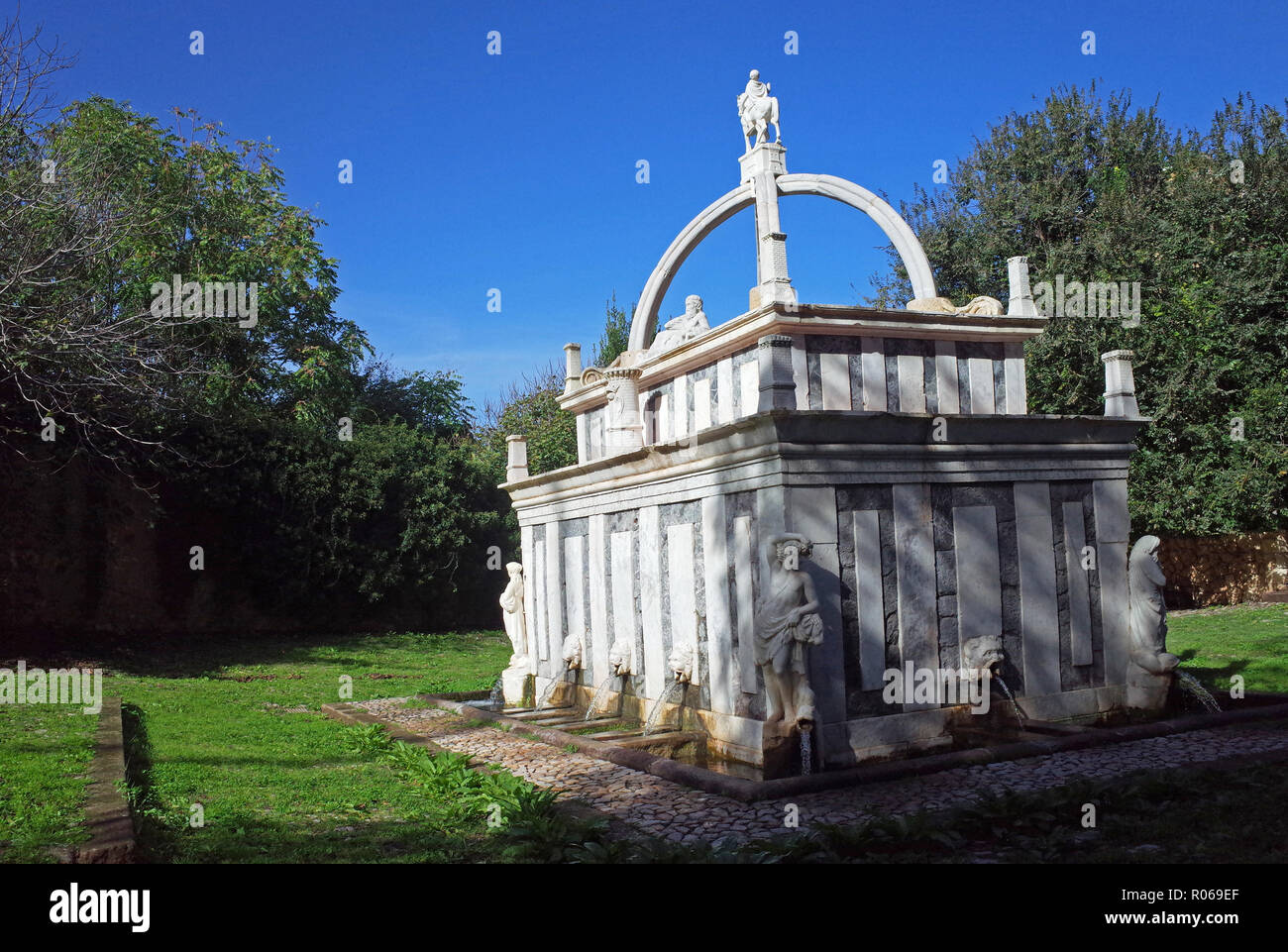 Fountain of rosello hi-res stock photography and images - Alamy