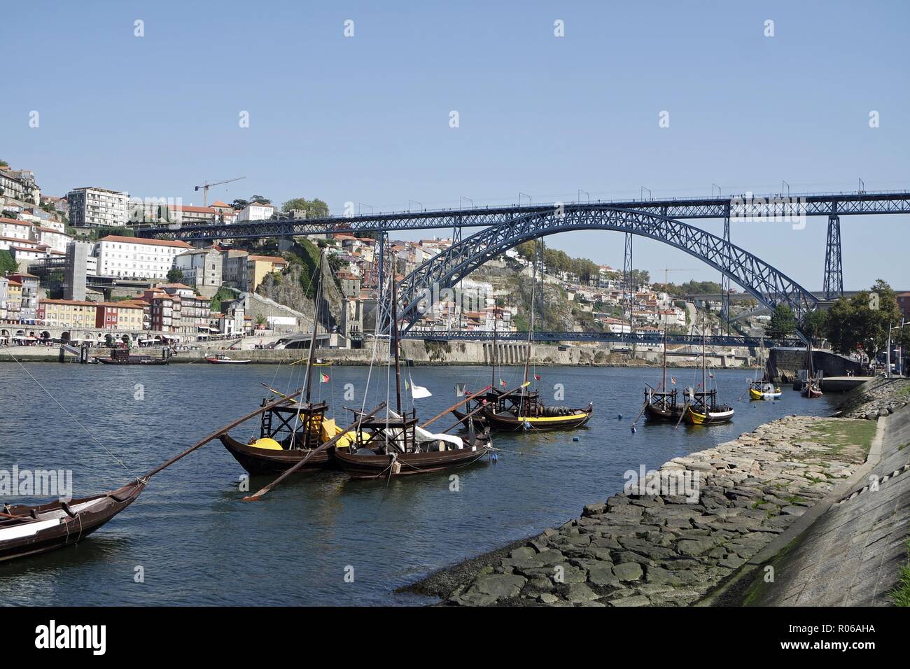 Boats on douro river hi-res stock photography and images - Alamy