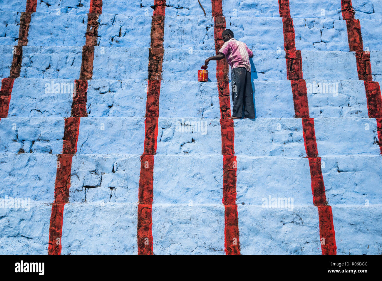 Repainting Sri Subramaniya Swamy Hindu Temple blue, Munnar, Western ...