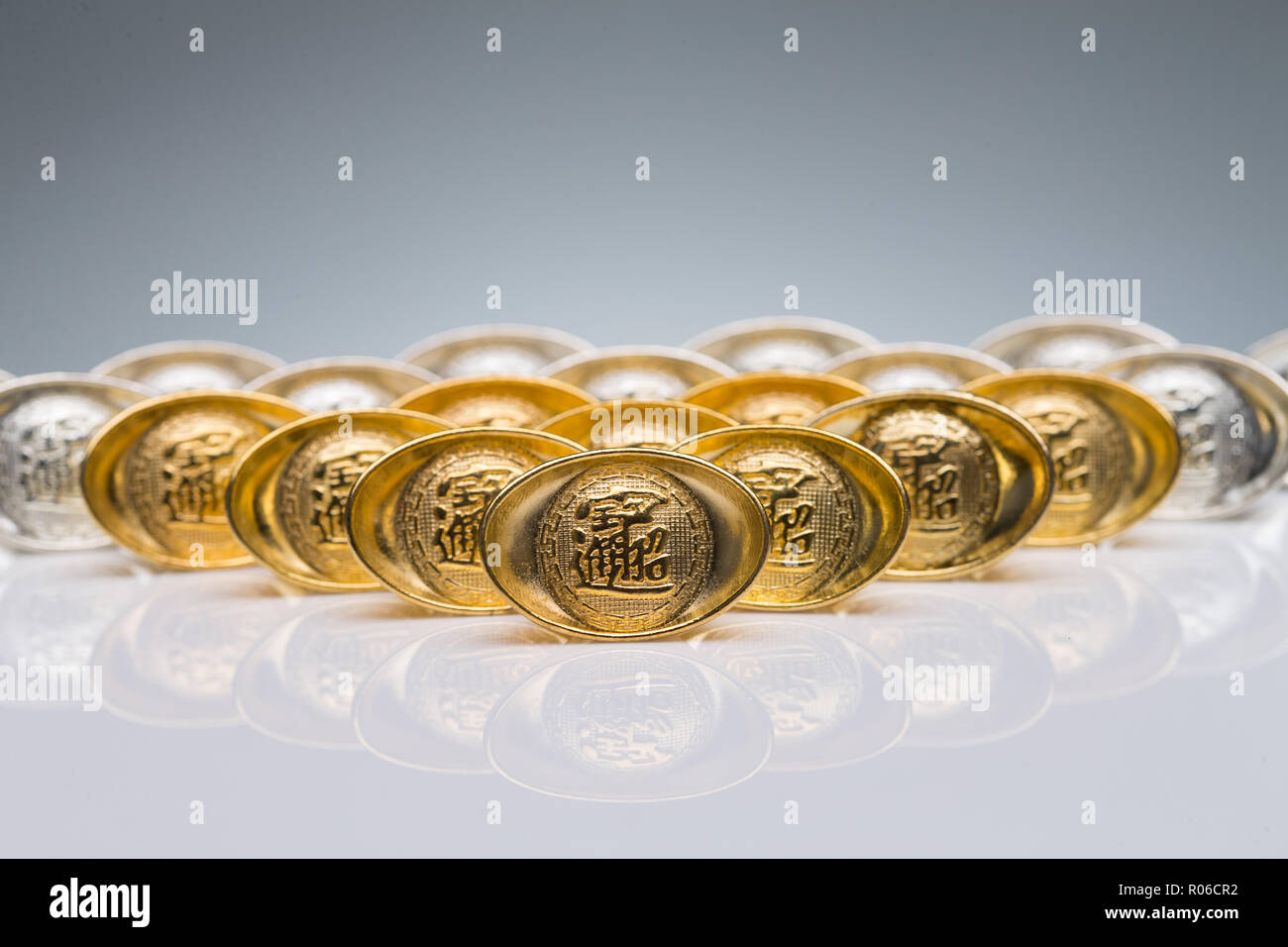 Chinese silver ingot hi-res stock photography and images - Alamy