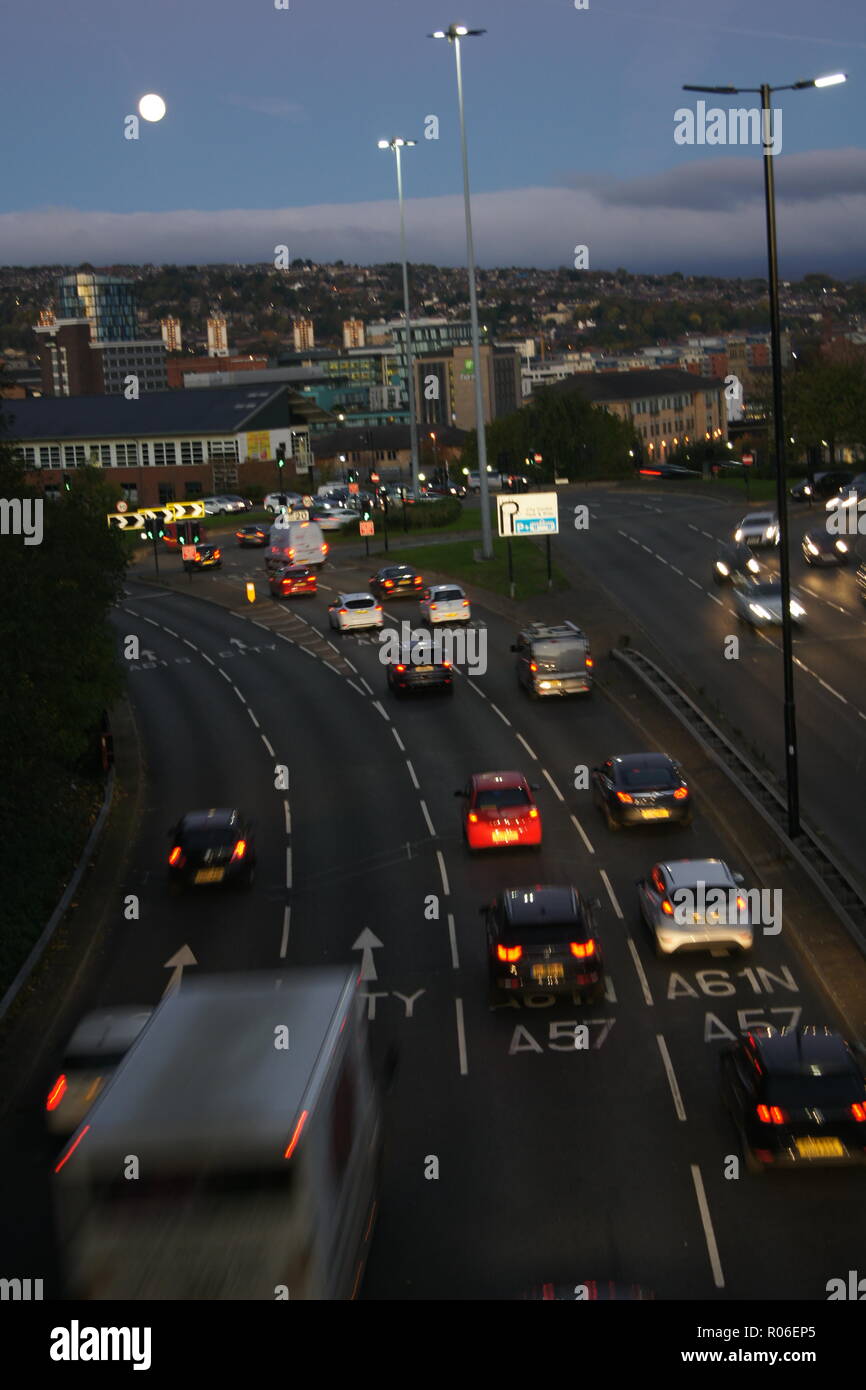 traffic building up in Sheffield Stock Photo - Alamy