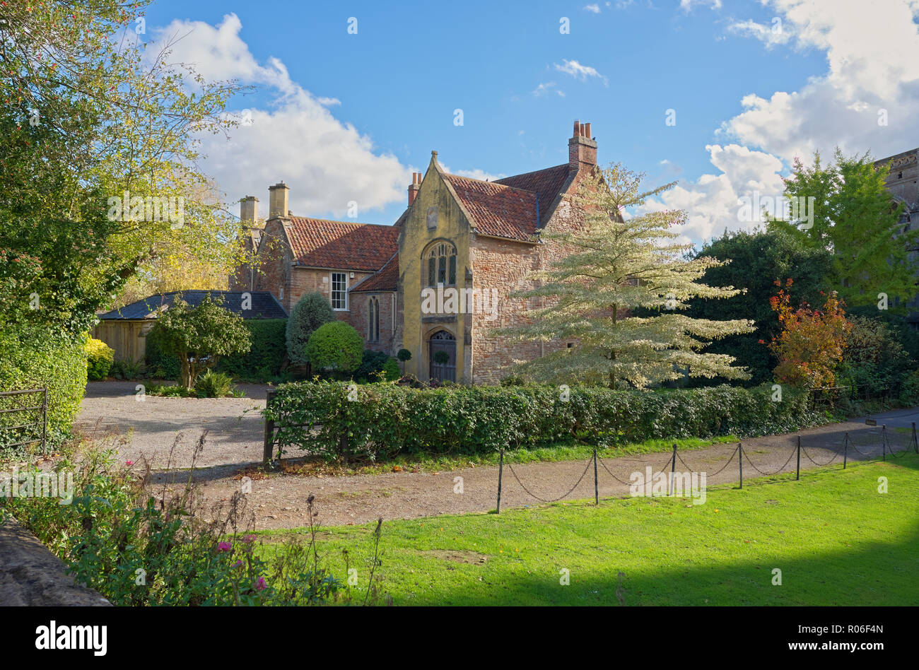 Historic residential listed building hi-res stock photography and ...