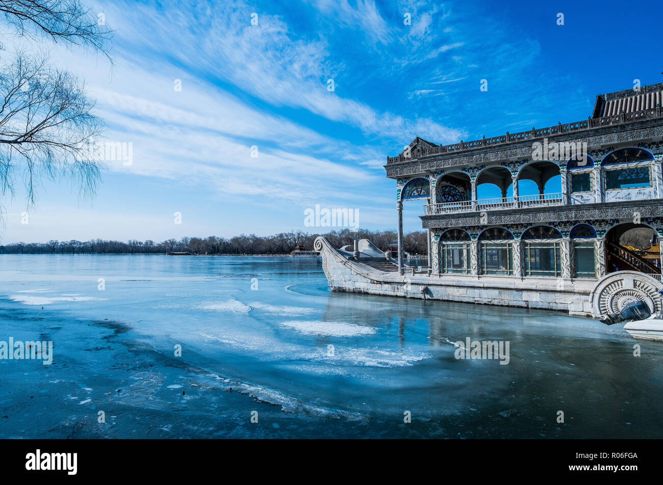 Summer palace beijing and marble boat hi-res stock photography and ...