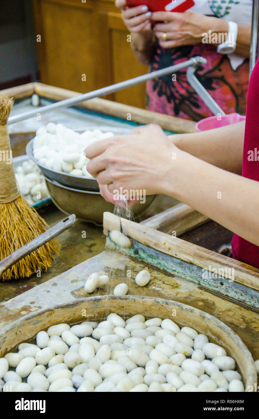 Carpet traditional craft hi-res stock photography and images - Alamy