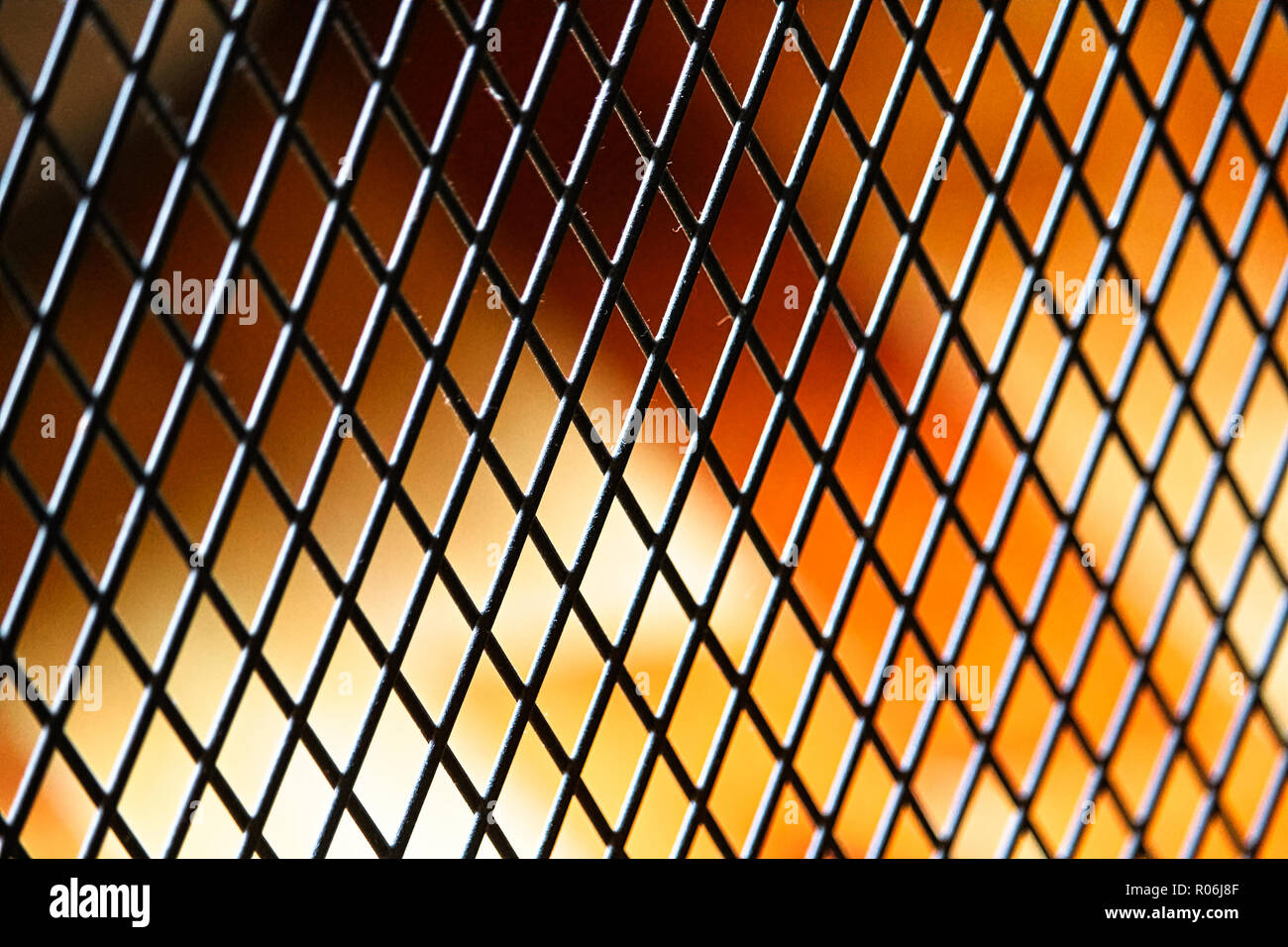 Metal grate hi-res stock photography and images - Alamy