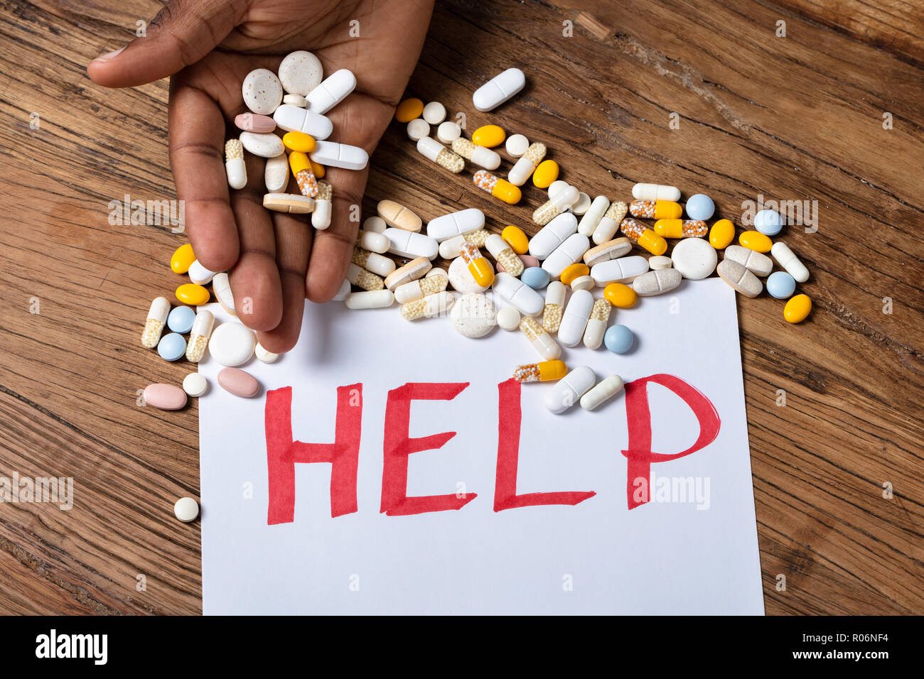 Medication paper hi-res stock photography and images - Alamy