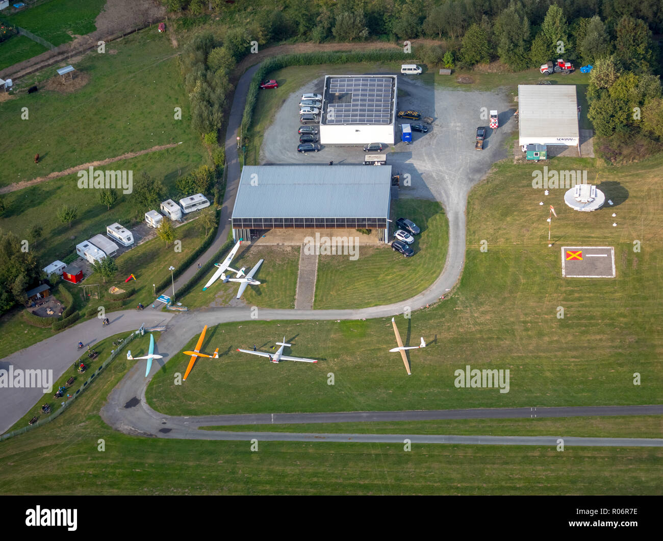 Segelflugplatz hi-res stock photography and images - Alamy