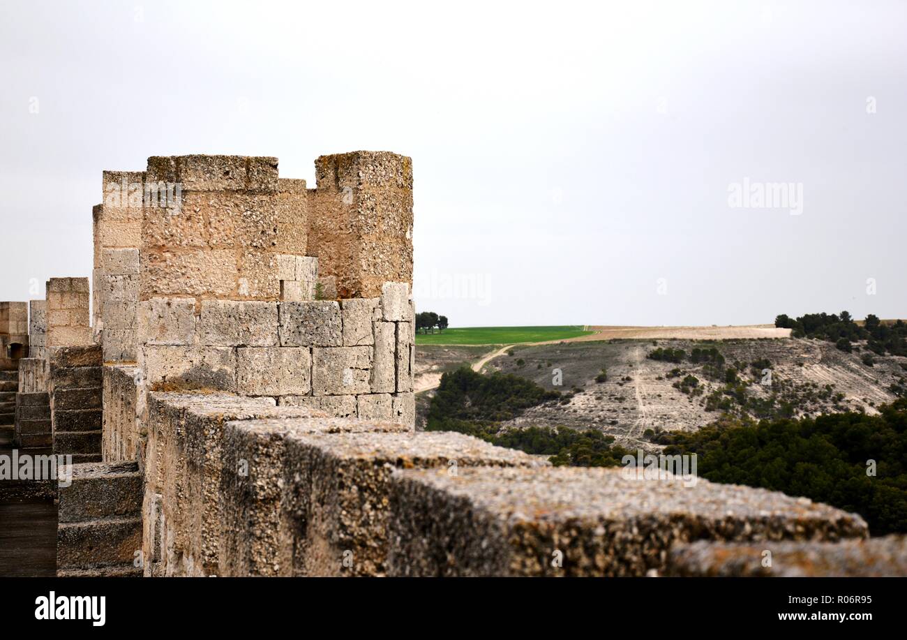 Tower battlements hi-res stock photography and images - Alamy