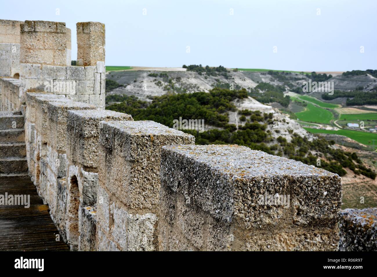 Tower battlements hi-res stock photography and images - Alamy