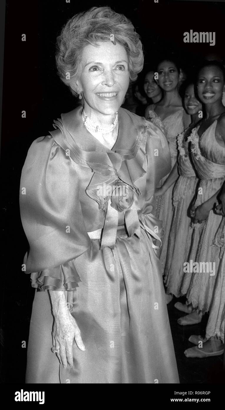Nancy Barrett Actress High Resolution Stock Photography and Images - Alamy