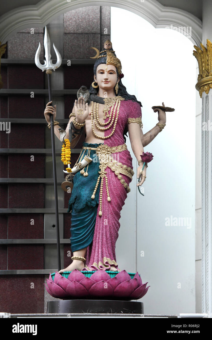 Praying hands indian statue hi-res stock photography and images - Alamy