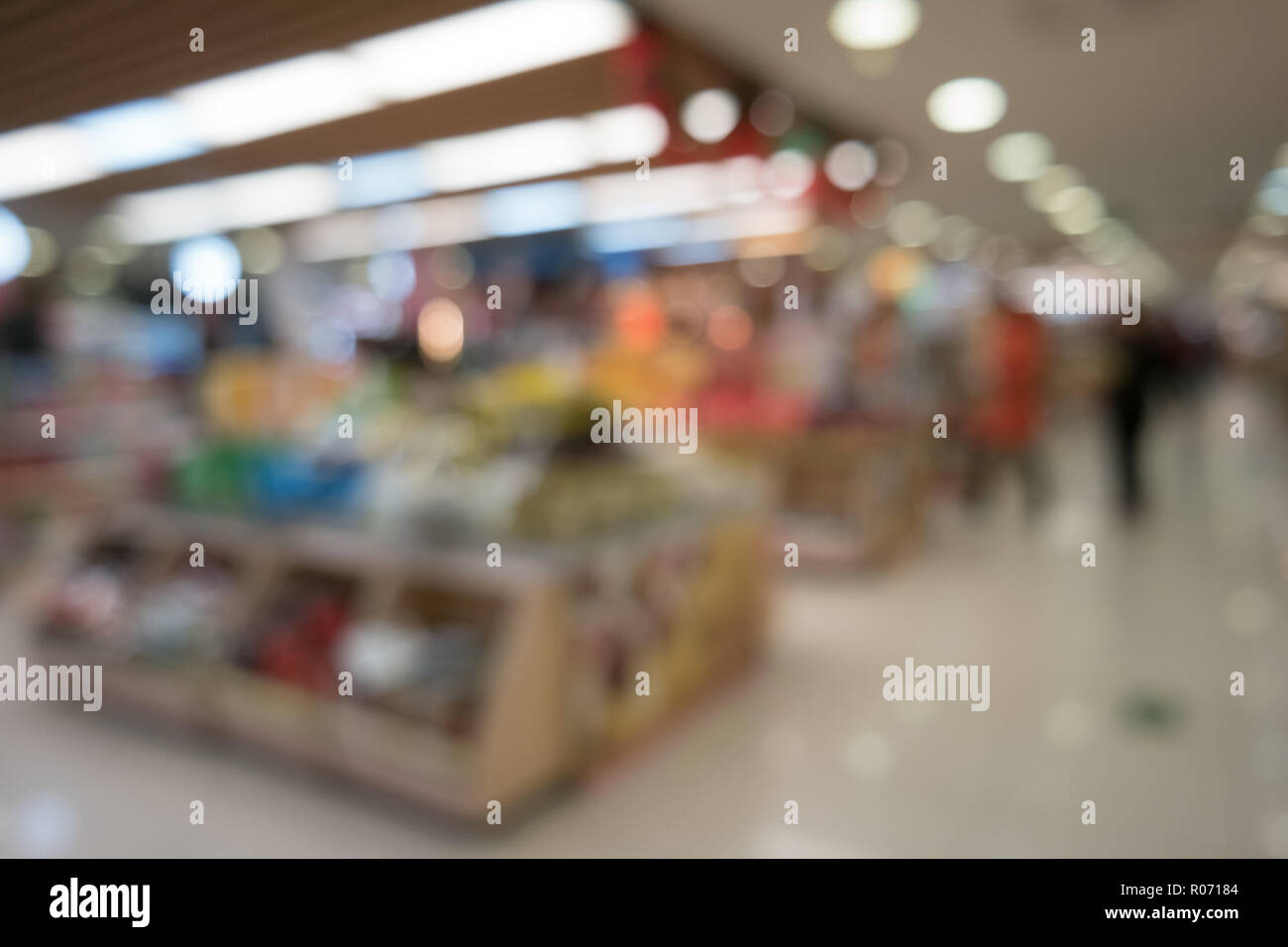 Abstract supermarket grocery store blurred defocused background Stock ...
