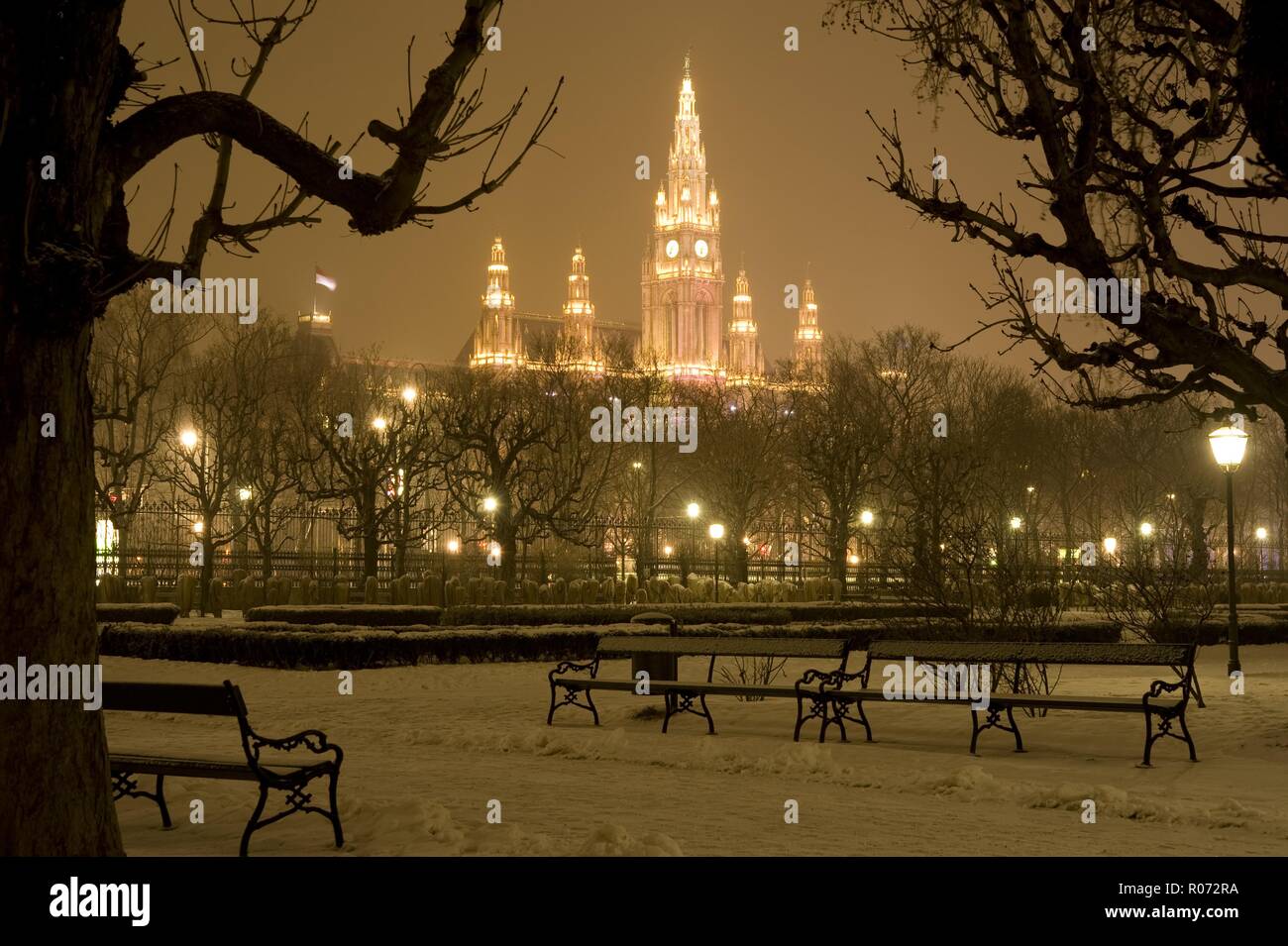 Wien, Ringstraße, Rathaus - Vienna, Ringstrasse, Town Hall Stock Photo ...