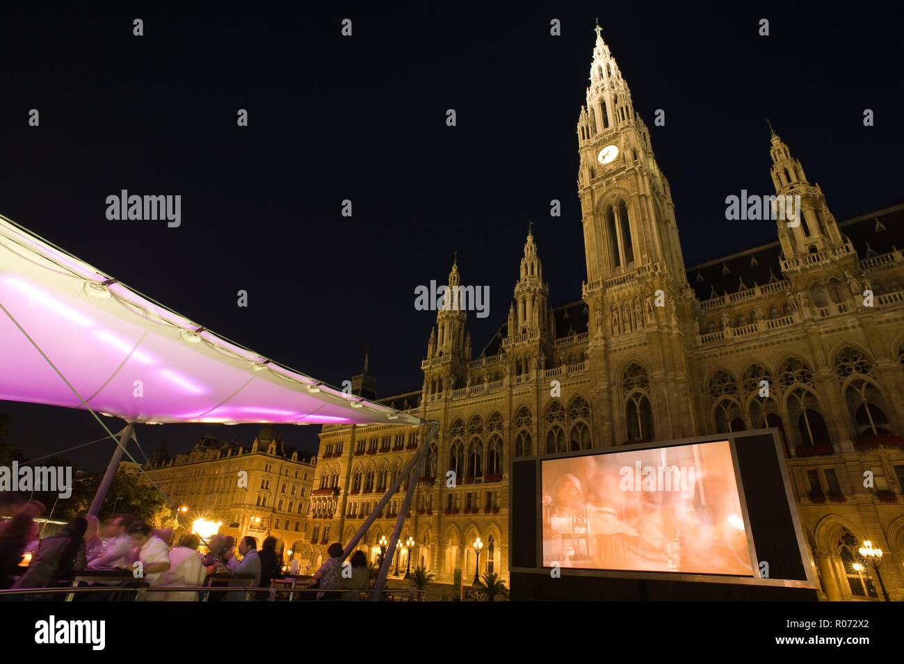 Rathausplatz vienna cinema hi-res stock photography and images - Alamy