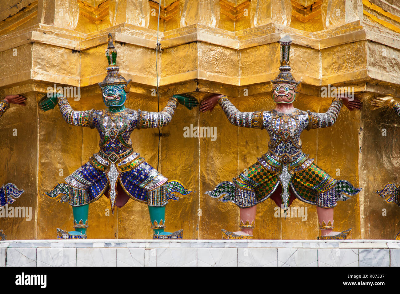 Yakshas hi-res stock photography and images - Alamy