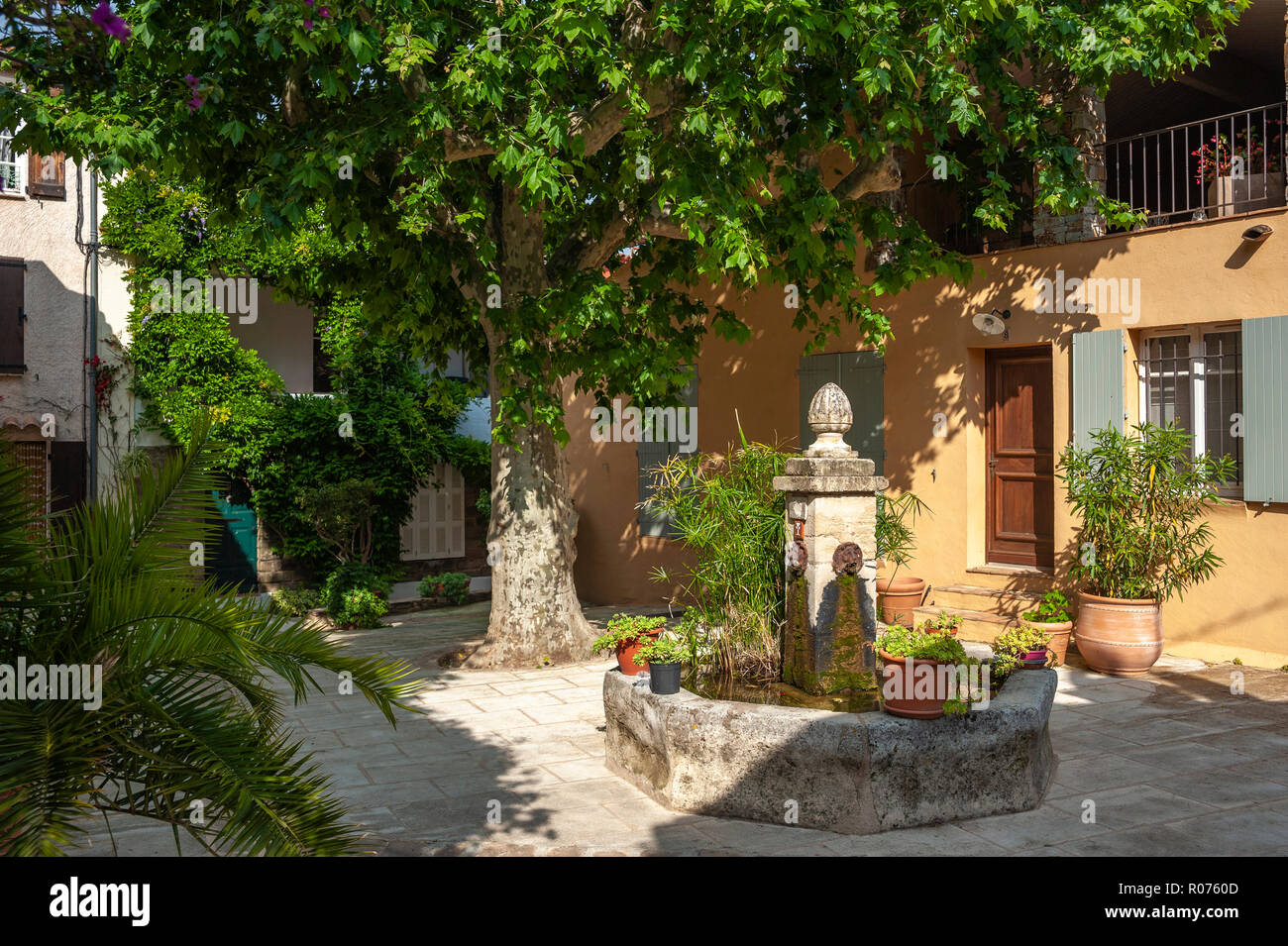 Historic old town, Grimaud-Village, Var, Provence-Alpes-Cote d`Azur ...