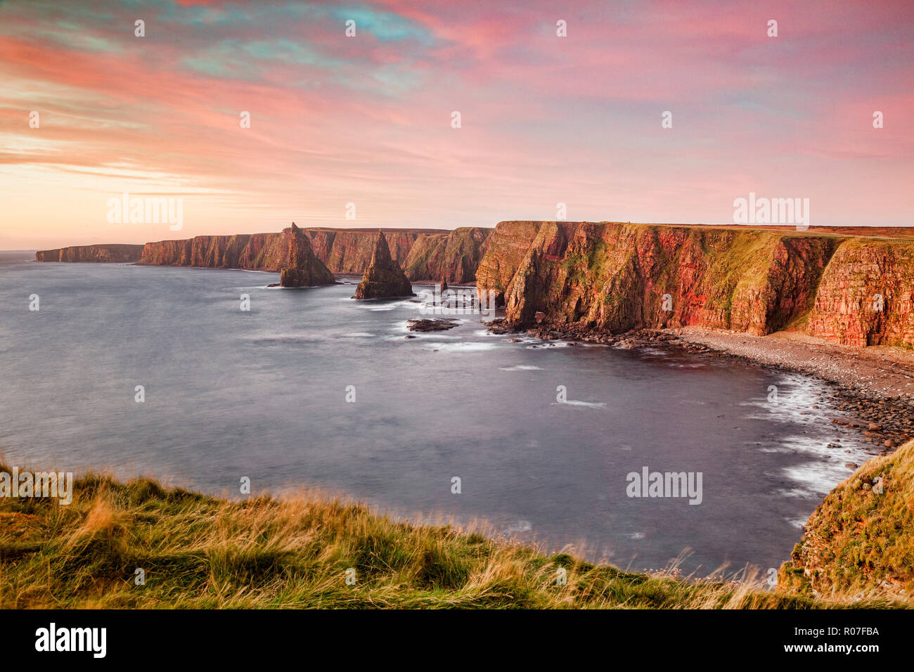 Sunrise at Stacks of Duncansby, Duncansby Head, Caithness, Scotland, UK ...