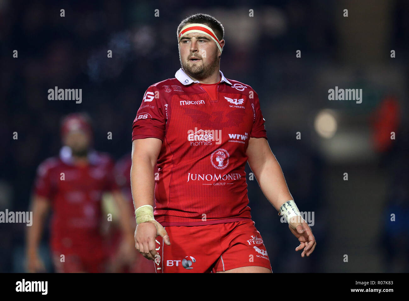 Wyn jones scarlets hi-res stock photography and images - Alamy