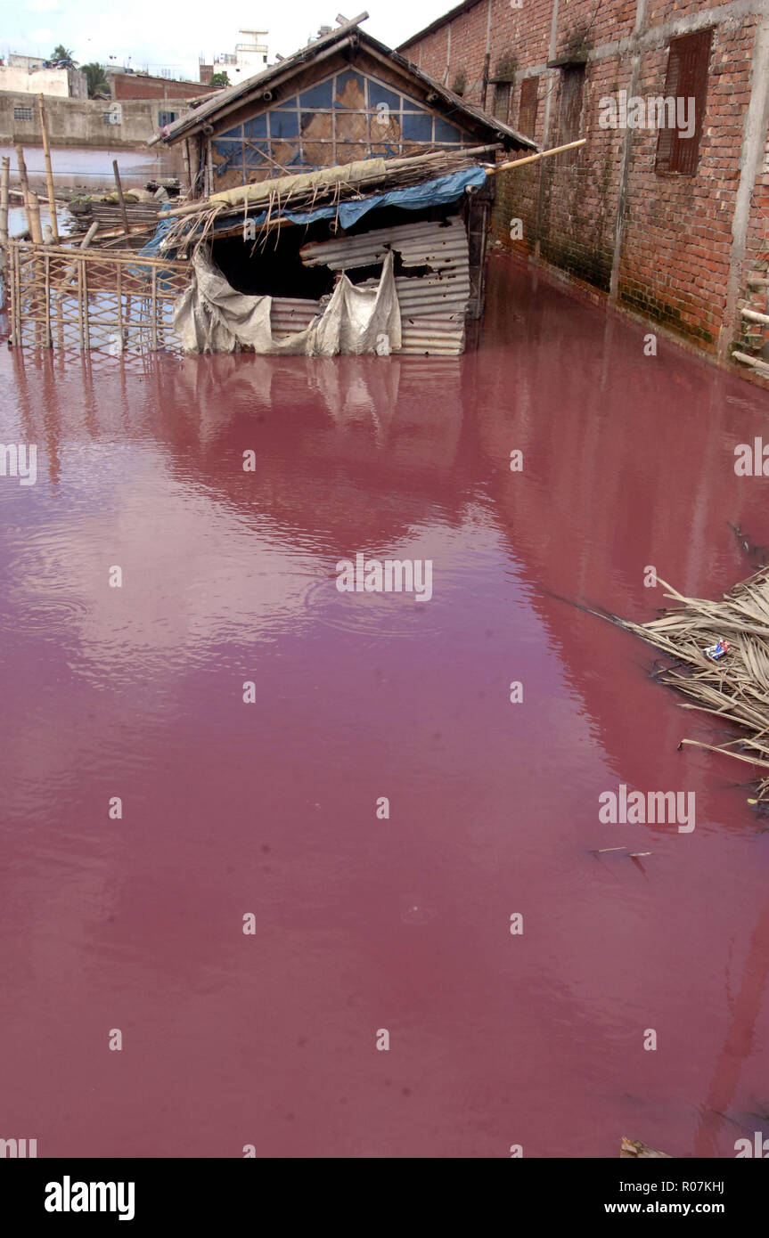 Factory liquid wastes hi-res stock photography and images - Alamy
