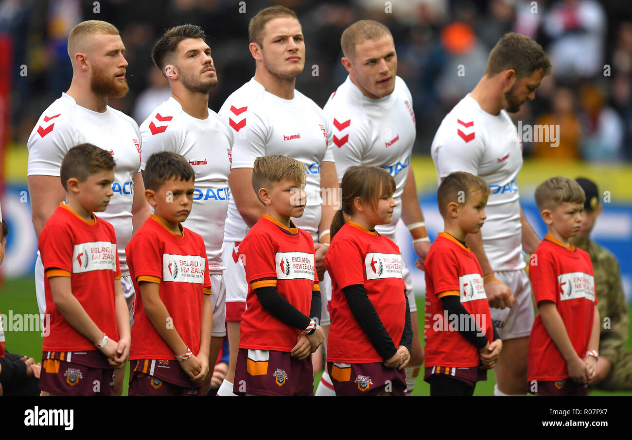 The England team line up prior to kick-off during the International ...