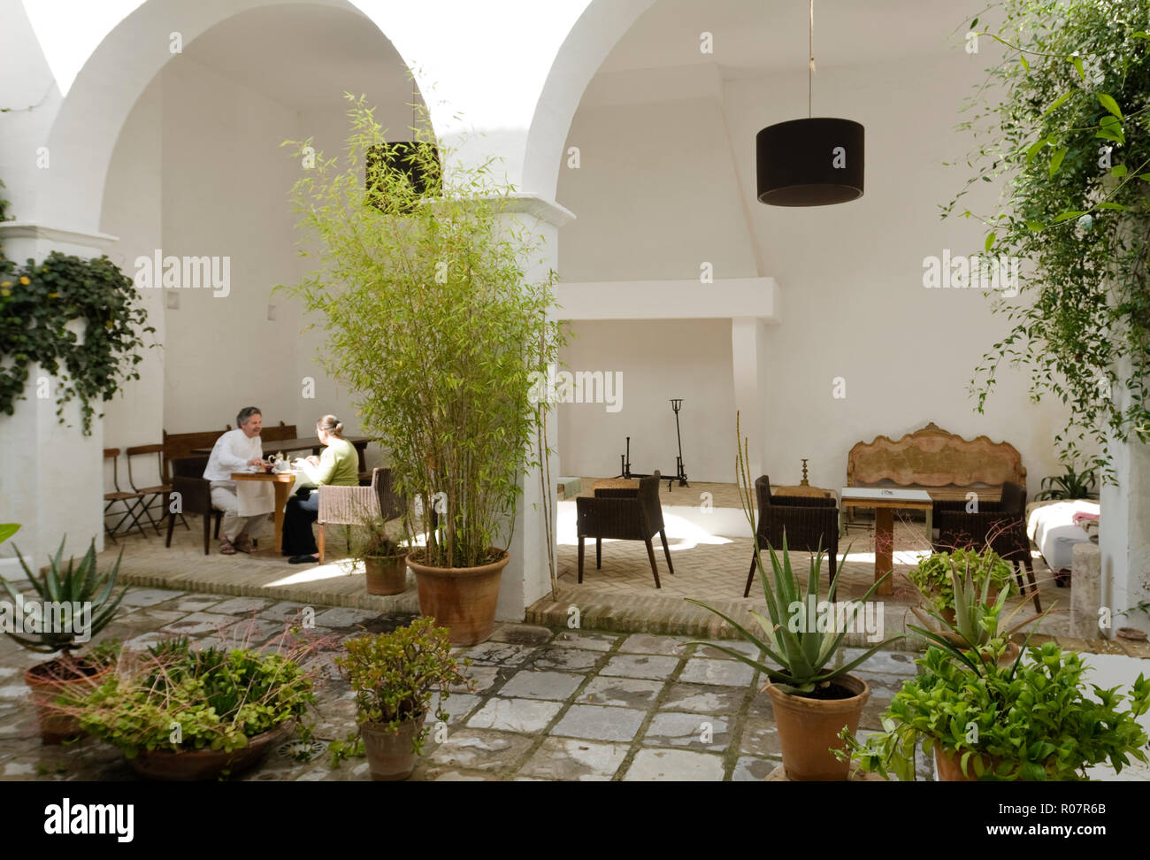 Mediterranean courtyard hi-res stock photography and images - Alamy