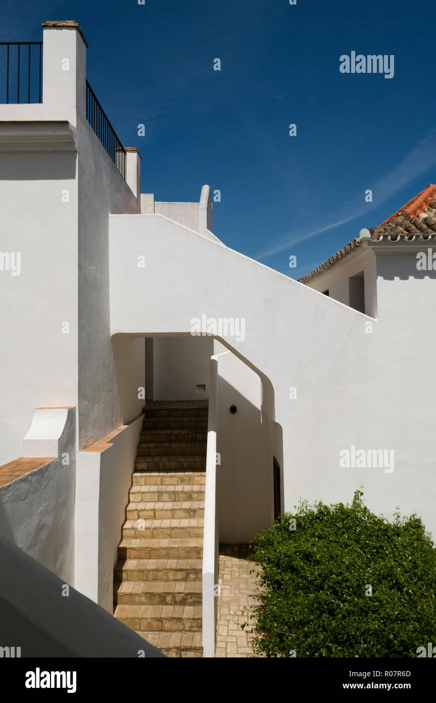 White painted stone steps hi-res stock photography and images - Alamy