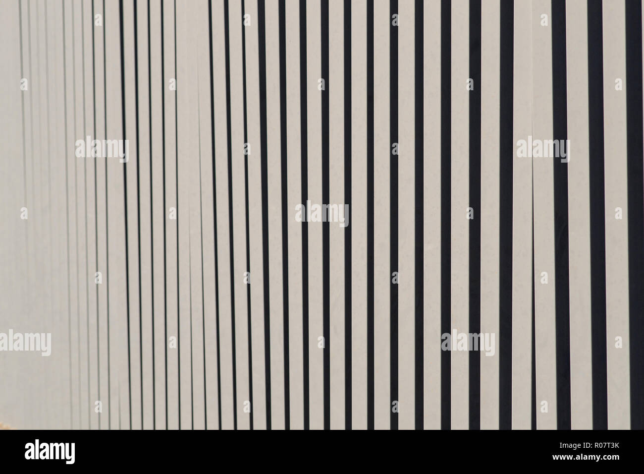 Aluminum rods hi-res stock photography and images - Alamy