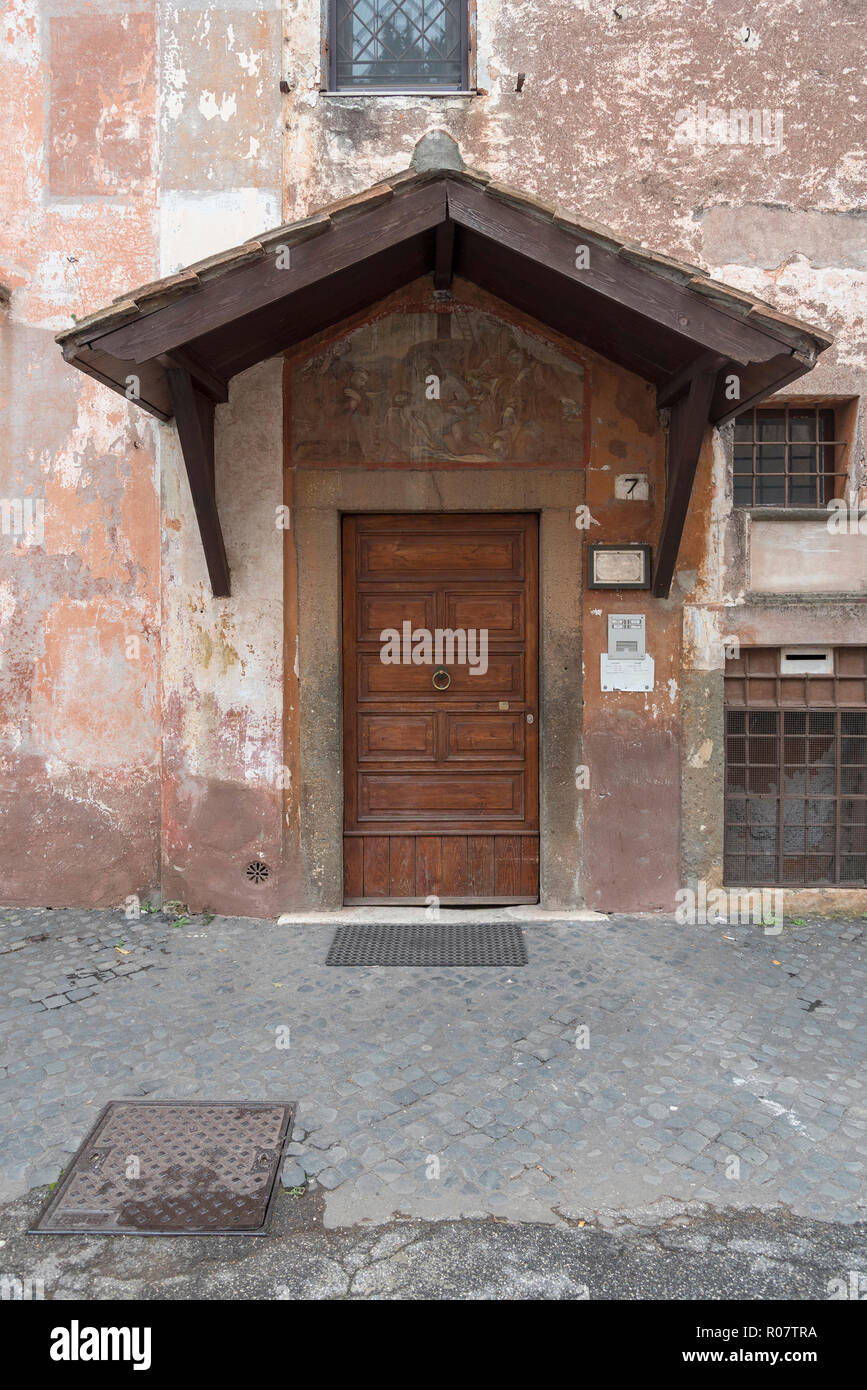 Italian style door hi-res stock photography and images - Alamy